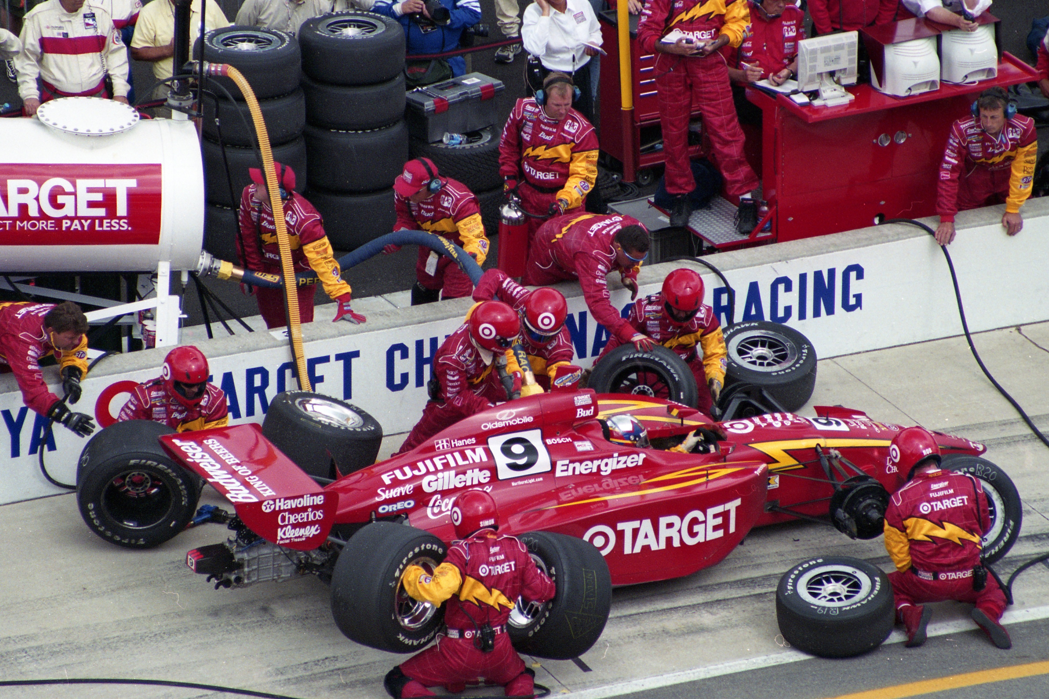 A rookie win that changed the future: Montoya and Indy 2000 - The Race